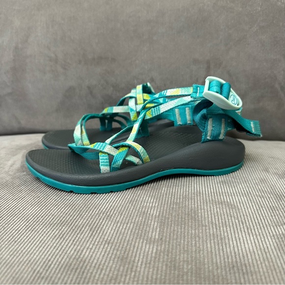 Chaco | Shoes | Chaco Girls Z Cloud X Sports Sandals Blue Geometric ...